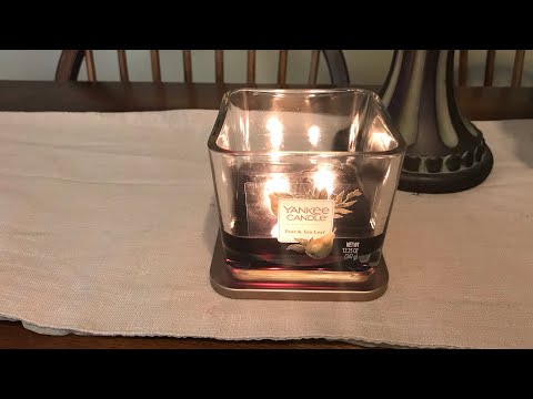 Candle Review - Yankee Candle Pear & Tea Leaf