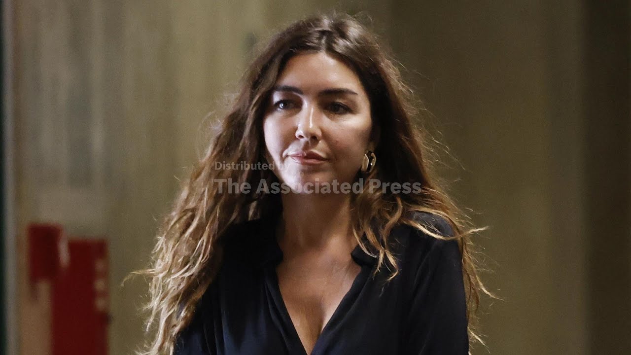 Weinstein accuser breaks down in tears as she's questioned about alleged sexual assault