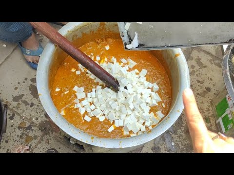 घर की पार्टी में ऐसे बनाओ खुद मटर पनीर , हलवाई से सीखो बनाना - Matar Paneer Recipe