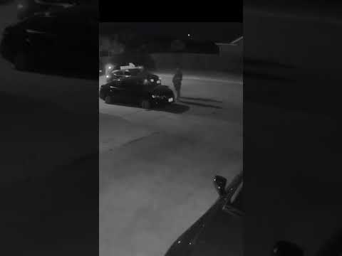 Group of prowlers wanted after breaking into cars in Fresno, California