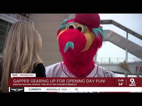 One-on-one with Reds mascot Gapper on Opening Day