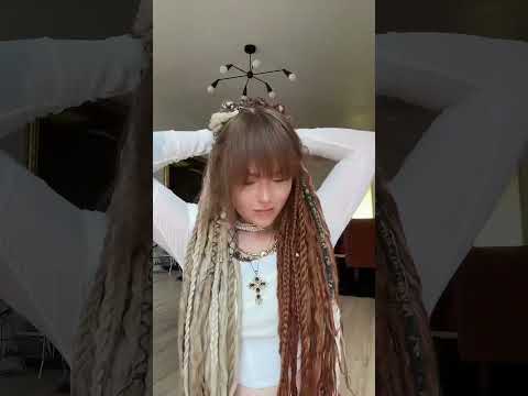 What other kind of hairstyles should i try? 💗✨ #hairfashion #howtotiktok #dreadfullhippie #dreadbun