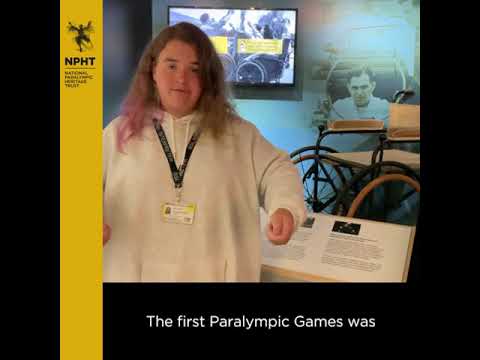 Learn how to sign 'Wheelchair'