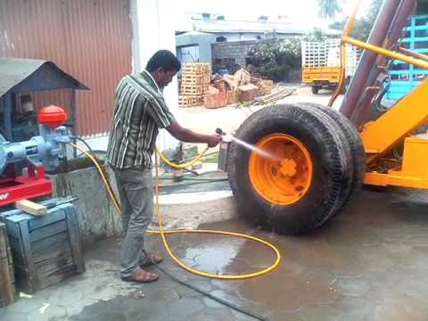 Service Station Equipment - servicing machine Latest Price ...