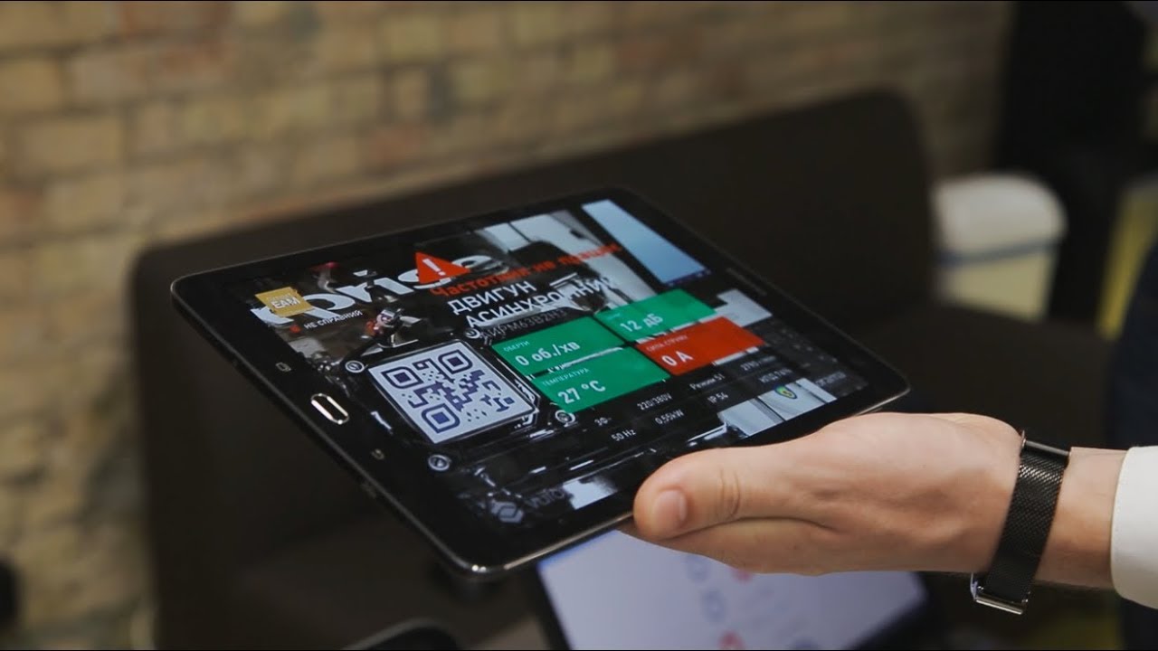 Augmented Reality for IoT monitoring in real-time