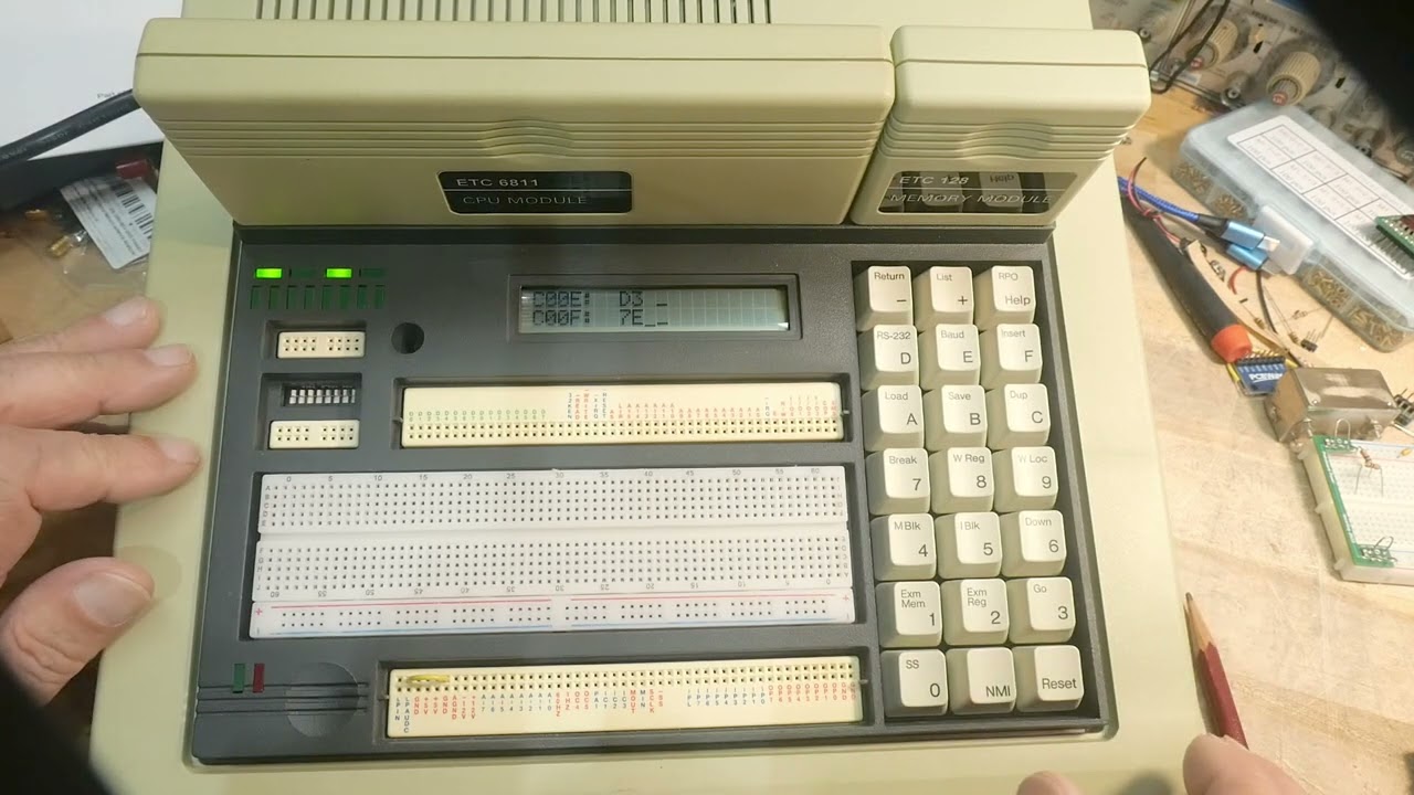 #2113 Heathkit ETW-3800 Microprocessor Trainer (part 1 of 3)