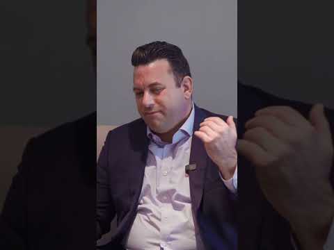 Land Use Attorney Vs Expeditor
