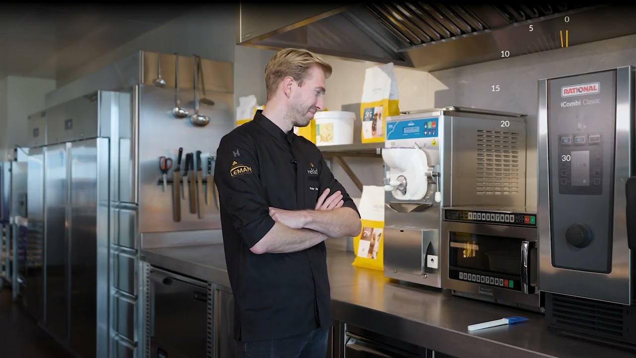 Tempering chocolate | Technique 3: Using a Microwave | Veliche Chocolate Fundamentals