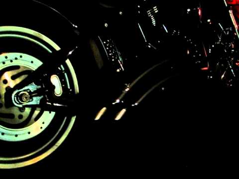 2006 Harley Davidson Night Train - Vance & Hines Big Radius