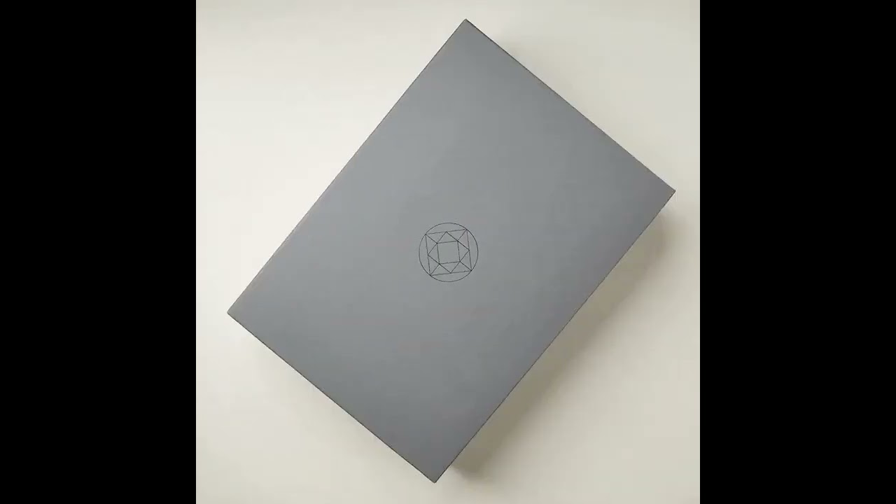 Unboxing a Luxe Corporate Gift Box by Teak & Twine