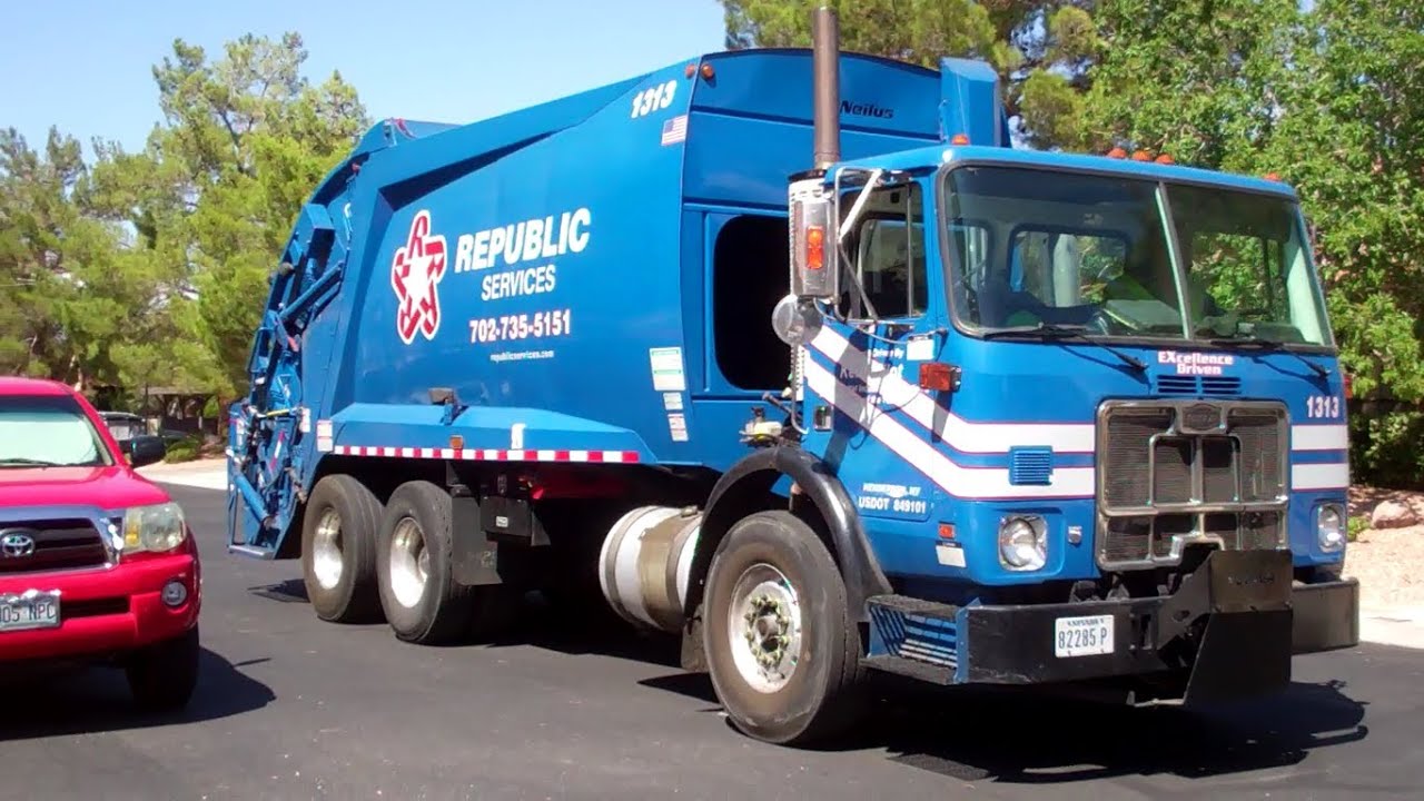 Republic Services - Autocar Xpeditor McNeilus Rear Loader on garbage