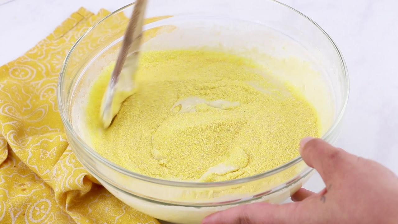 EASY SOUR CREAM CORNBREAD RECIPE