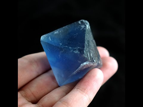 Large Blue Cleaved FLUORITE Octahedron, Blanchard, Bingham, New Mexico, USA