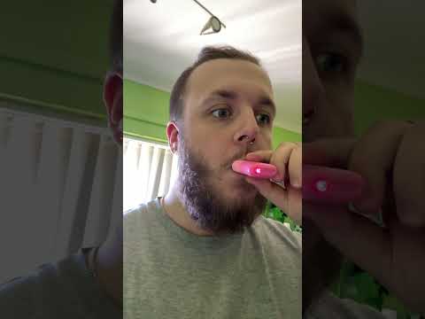 LOST MARY - STRAWBERRY ICE REVIEW IN UNDER A MINUTE!