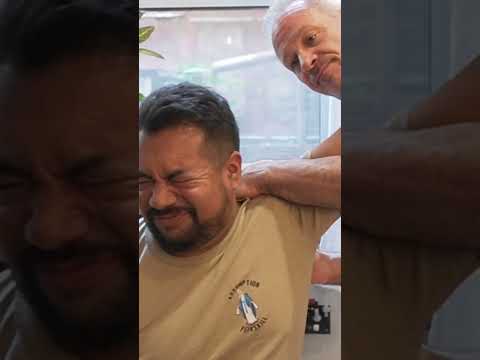FROZEN SHOULDER! Meets Dr. Doug Get's CRACKED & INSTANT RELIEF Through Chiropractic #shoulderpain
