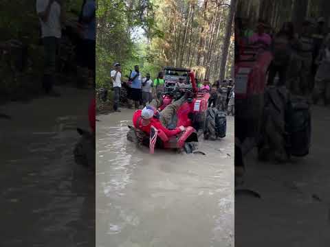LOOK MOM, NO HANDS 😳 #shorts #mudding #atv #honda