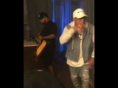 Jayko Pa trabaja en el video de "Tu Tiempo Pasó"