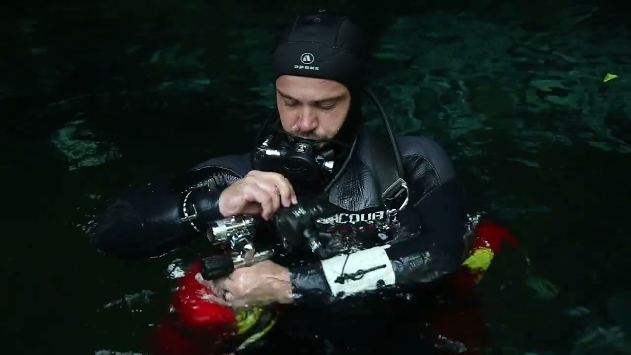 Cave Diving in Mexico with Aquatech Divers