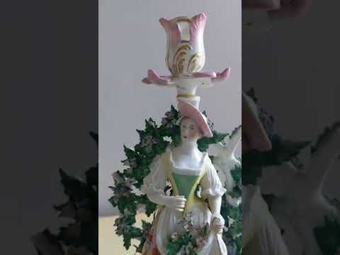 Figurine