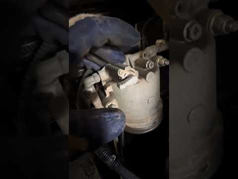 John Deere 325g skidsteer year-round maintenance (oil,fuel,hydraulic,gas,air filters+coolant)