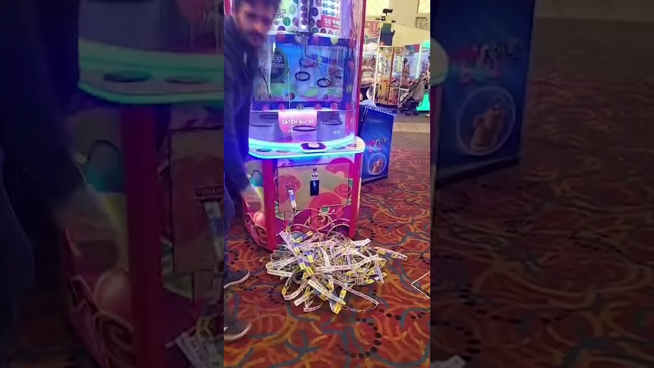 Dad Wins Arcade Jackpot At Butlins! 🎟😲