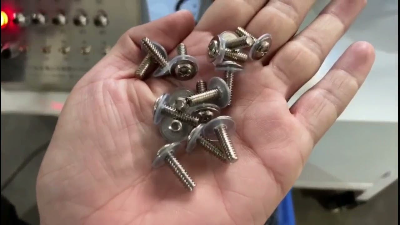 Automatic bolt gaskets assembly fixing machine
