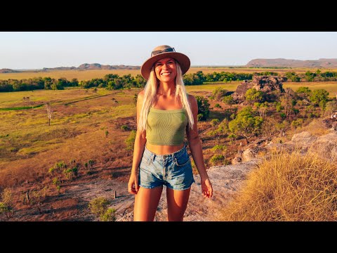 EXPLORING KAKADU - CROCODILES, Indigenous paintings, the BEST sunset I’ve ever seen ☀️
