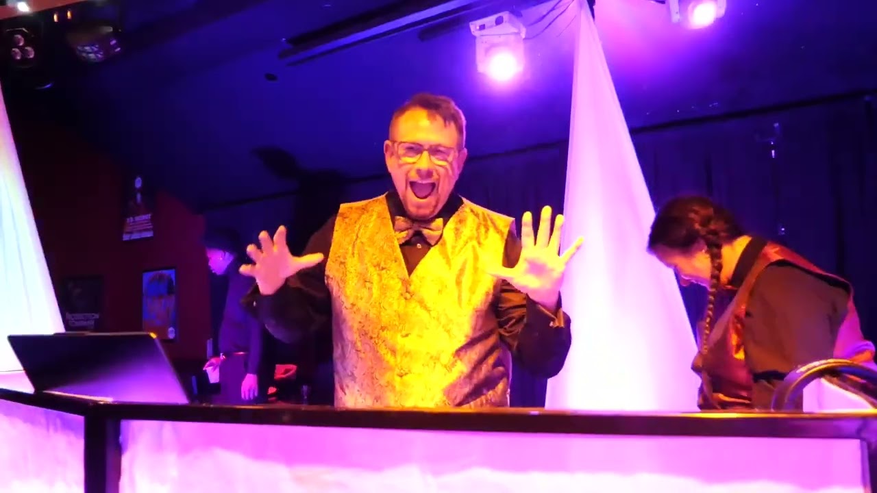 Louie's Party Highlights - Mardi Gras Casino & Resort | AAA Entertainment