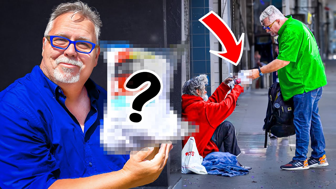 The Best Items To Give Homeless People (That They'll Actually Use)