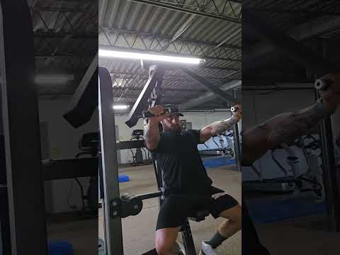 mostly 2 working sets per exercise to failure. 1 rest pause set. low 7 and high 10+ reps. #fitness