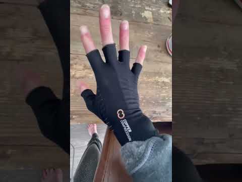 Arthritis gloves #arthritis #compressionwear #jointsupport