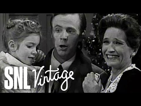 The Best Christmas Skits in "SNL" History﻿