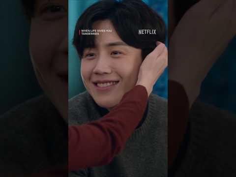 The two men in her life finally meet #WhenLifeGivesYouTangerines #IU #ParkHaejoon #KimSeonho