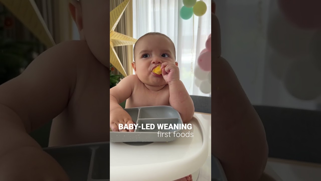 BABY-LED WEANING first foods *full video on my channel* #blw #babyledweaning #babyfood
