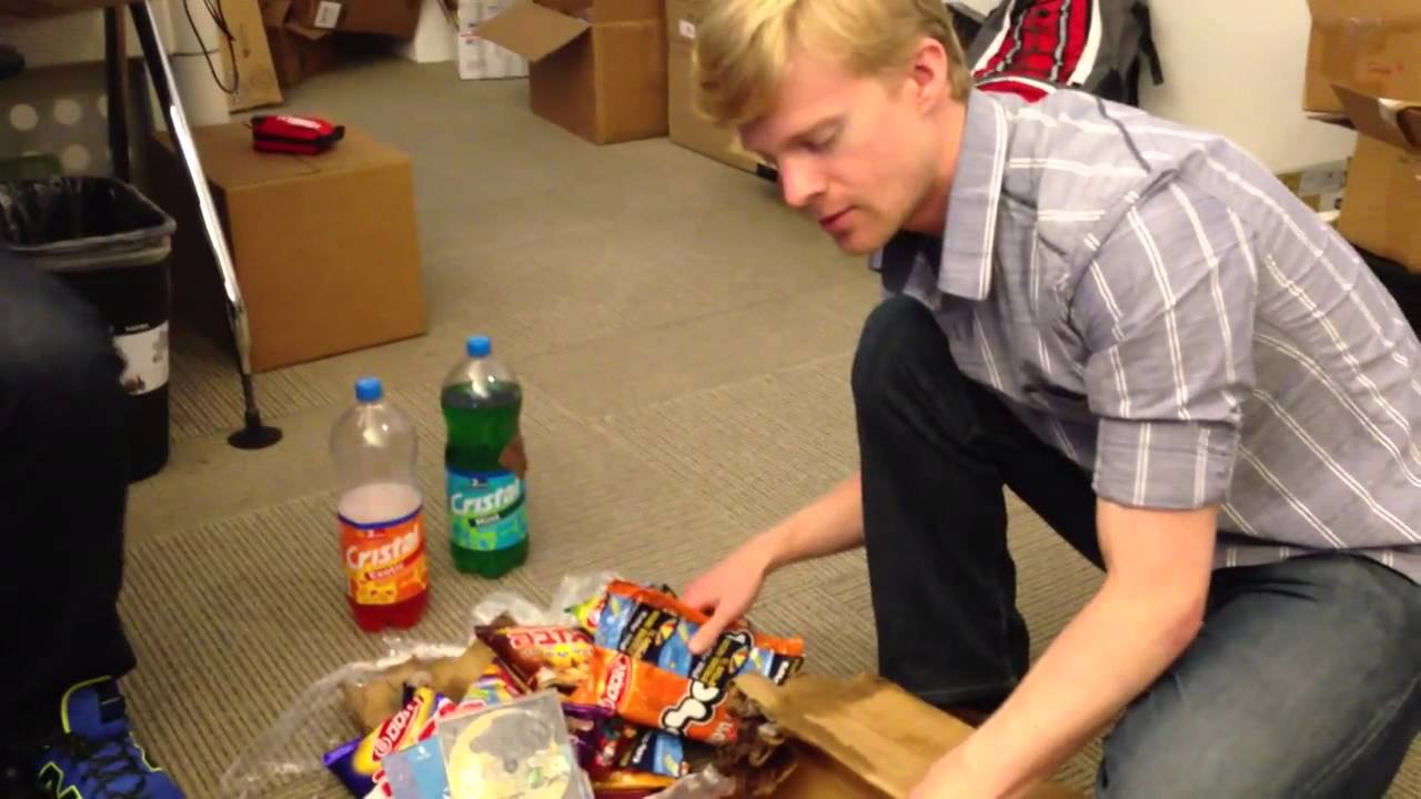 Giant Bomb Mailbag: Int'l Snacks Edition
