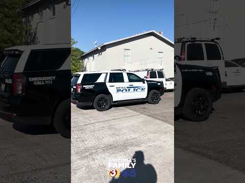 2 people stabbed during home invasion in Mesa, police say