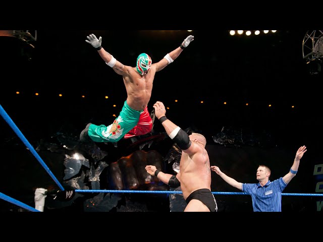 6 Awesome signature moves WWE Superstars don't use anymore