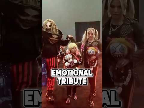 Alexa Bliss Pays Tribute To Bray Wyatt At Fanatics 🙏 #wwe #wrestling #alexabliss #shorts
