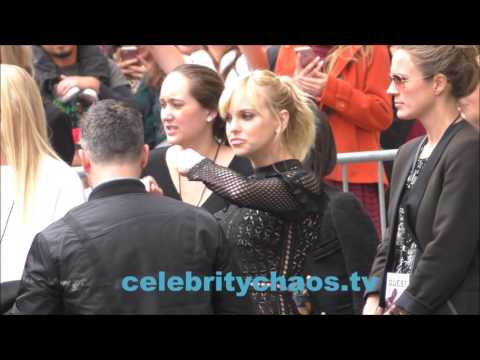 Chris Pratt's sexy actress wife Anna Faris putting on lipstick and playing with her hair