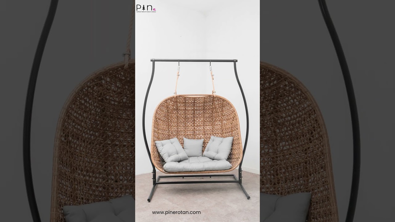 Flaminggo Hanging Chair, Ayunan Rotan Sintetis  #anyamanrotan    #furniture  #syntheticrattan