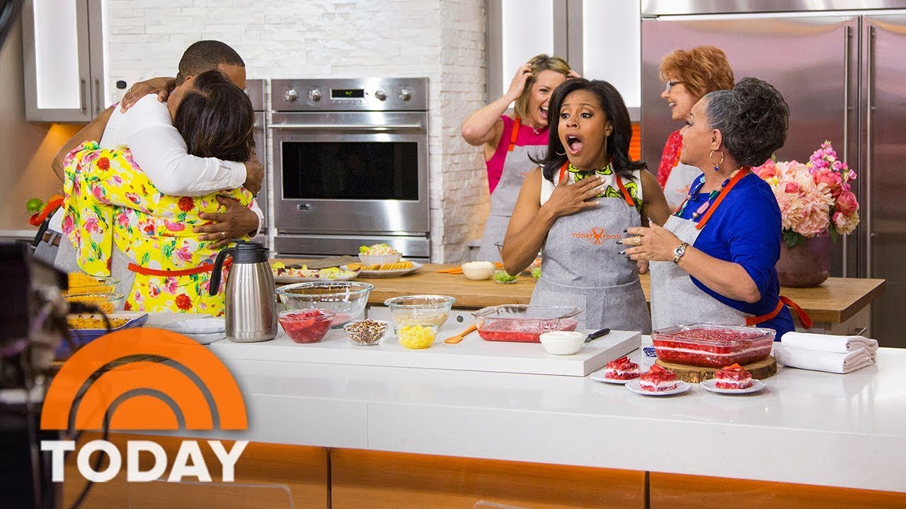 Moms Of Sheinelle, Craig And Dylan Drop By TODAY For A Special Mother’s Day Surprise! | TODAY