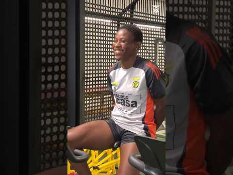 Work ๐ป๐ฒ๐๐ฒ๐ฟ stops for Christy Ucheibe! ๐๏ธ๐จ #slbenficafem #benfica