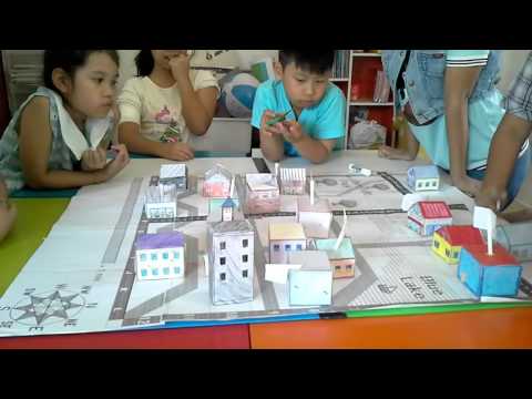 Using a 3D map to elicit language production