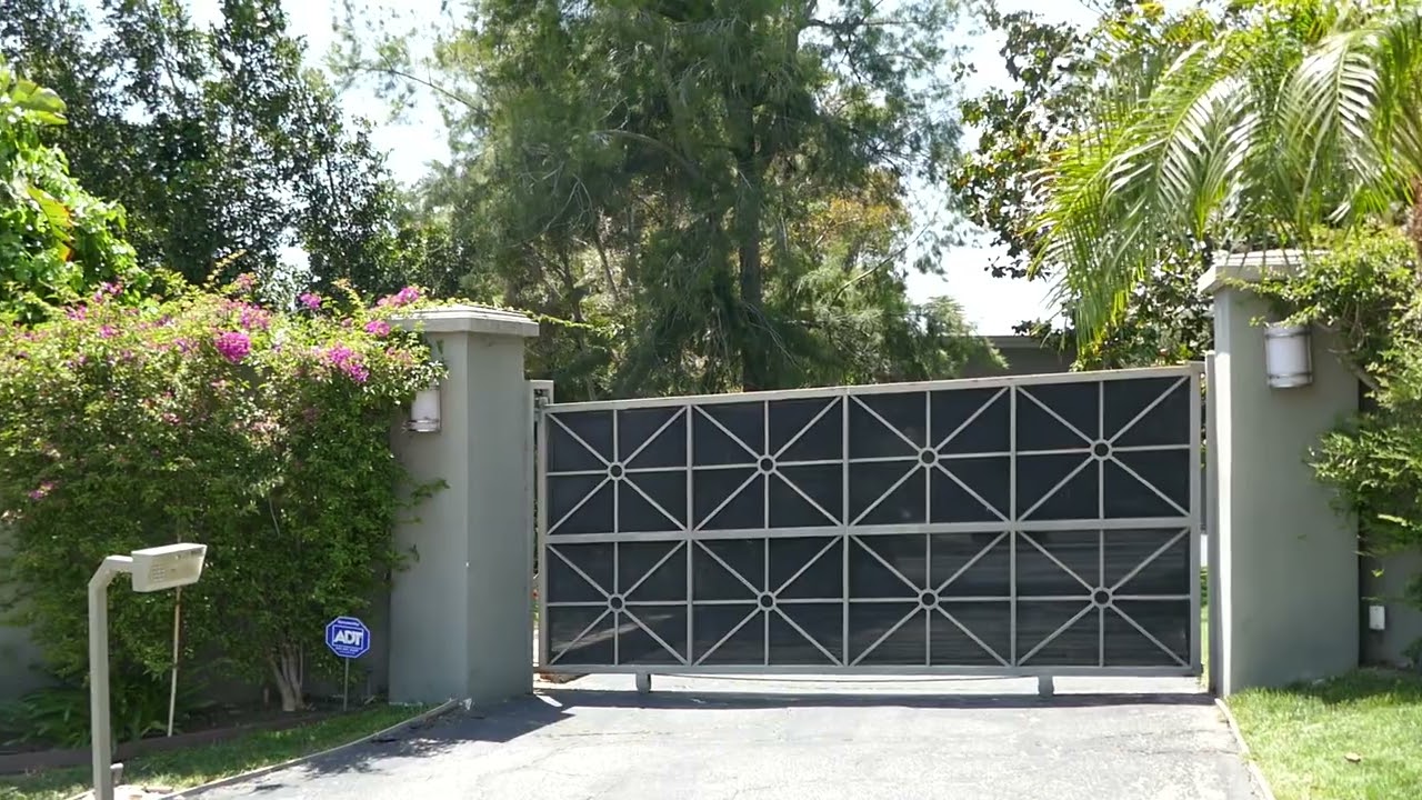 Actress Anna Kashfi Former Home Brentwood Los Angeles California USA May 8, 2023 Marlon Brando Wife
