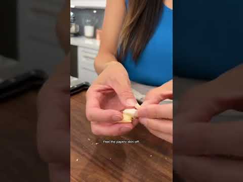 What is the easiest way to mince garlic?
