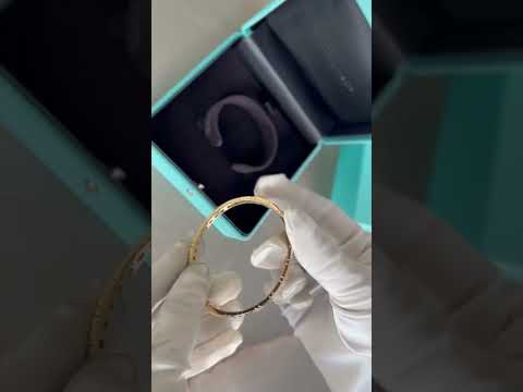 Tiffany T Bracelet in 18k Gold UNBOXING // Tiffany & Co. True Narrow Hinged Bangle
