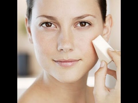 HOW TO: APPLY FOUNDATION - WITH A SPONGE