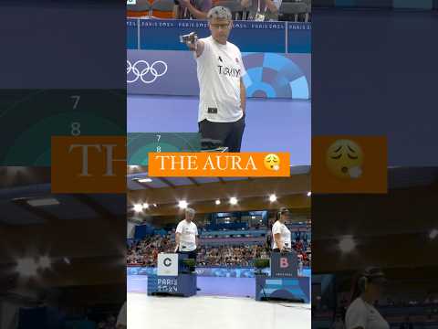 Yusuf Dikec just VIBING en route to silver ????