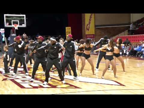 Highlights: Arinze Onuaku scores 29 points on 11/11 shooting in Charge win v. Erie