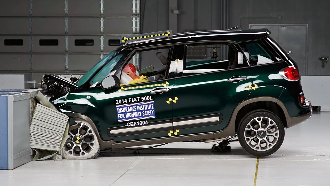 2014 Fiat 500L IIHS Crash Test: Top Safety Pick - autoevolution